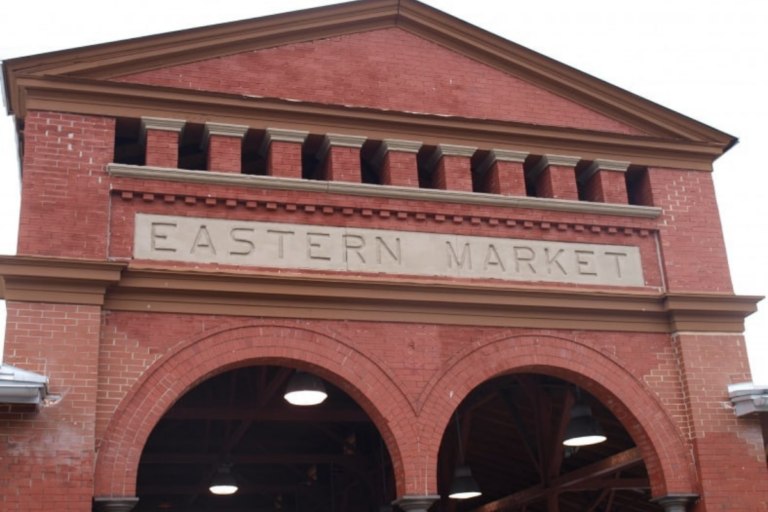 2023 AWESOME Guide to Eastern Market in Detroit