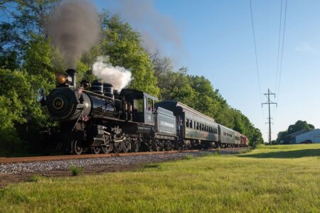 Scenic Train Rides in Michigan: Historic, Themed, & Family-Friendly ...