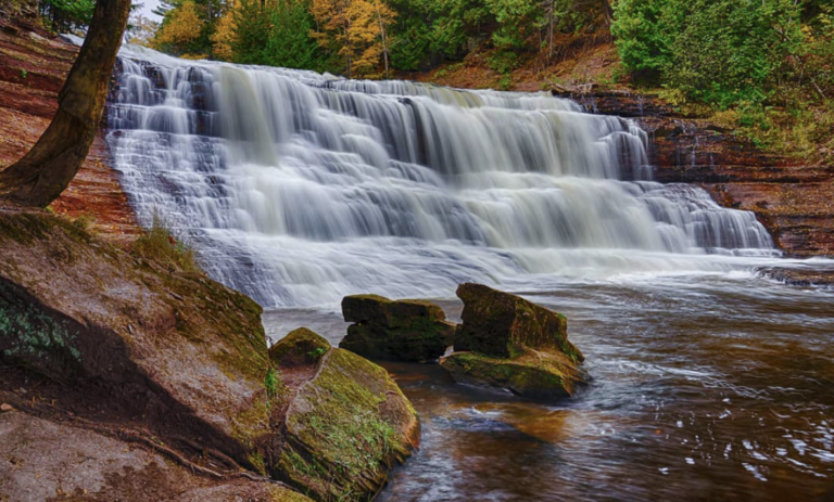 18 Best Waterfalls in Michigan to Explore This Year