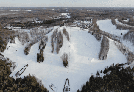 20+ AWESOME Michigan Ski Resorts [updated 2025]