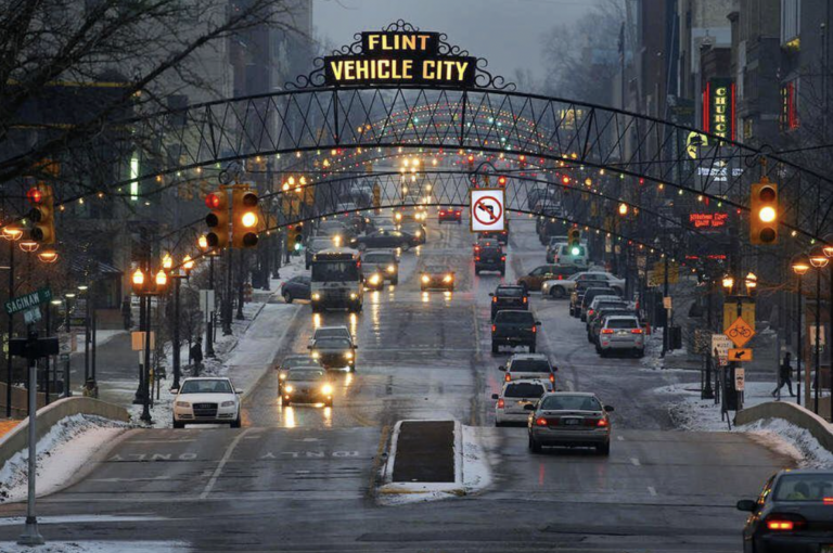 21 Amazing Michigan Towns to Visit in Winter