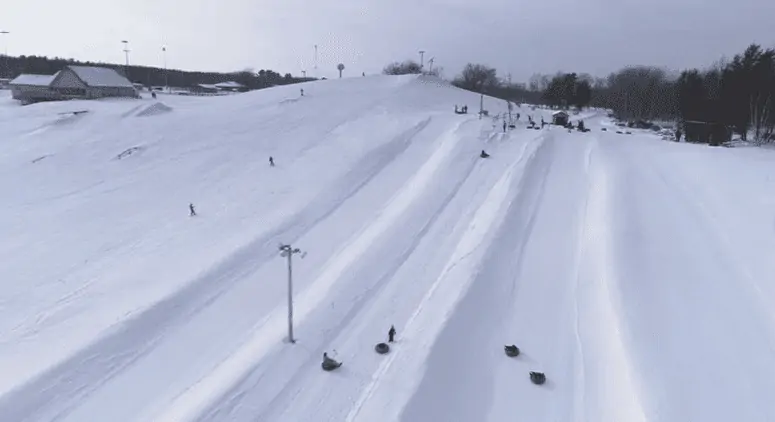 34 Awesome Places for Snow Tubing in Michigan This Winter