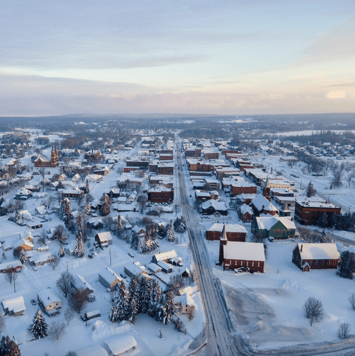 12 Amazing Winter Scenic Drives in Michigan You Must Experience