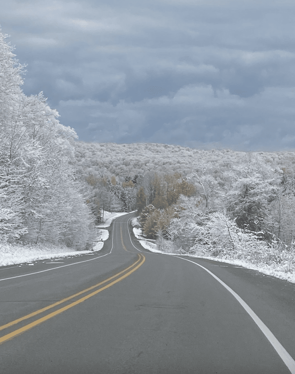 12 Amazing Winter Scenic Drives in Michigan You Must Experience
