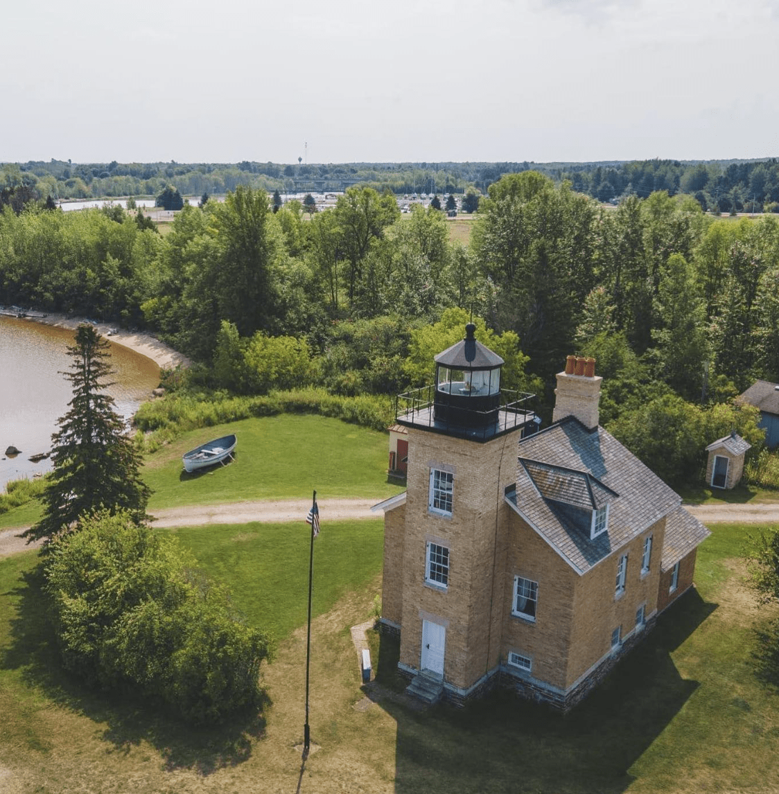The Ultimate Upper Peninsula Lighthouse Road Trip