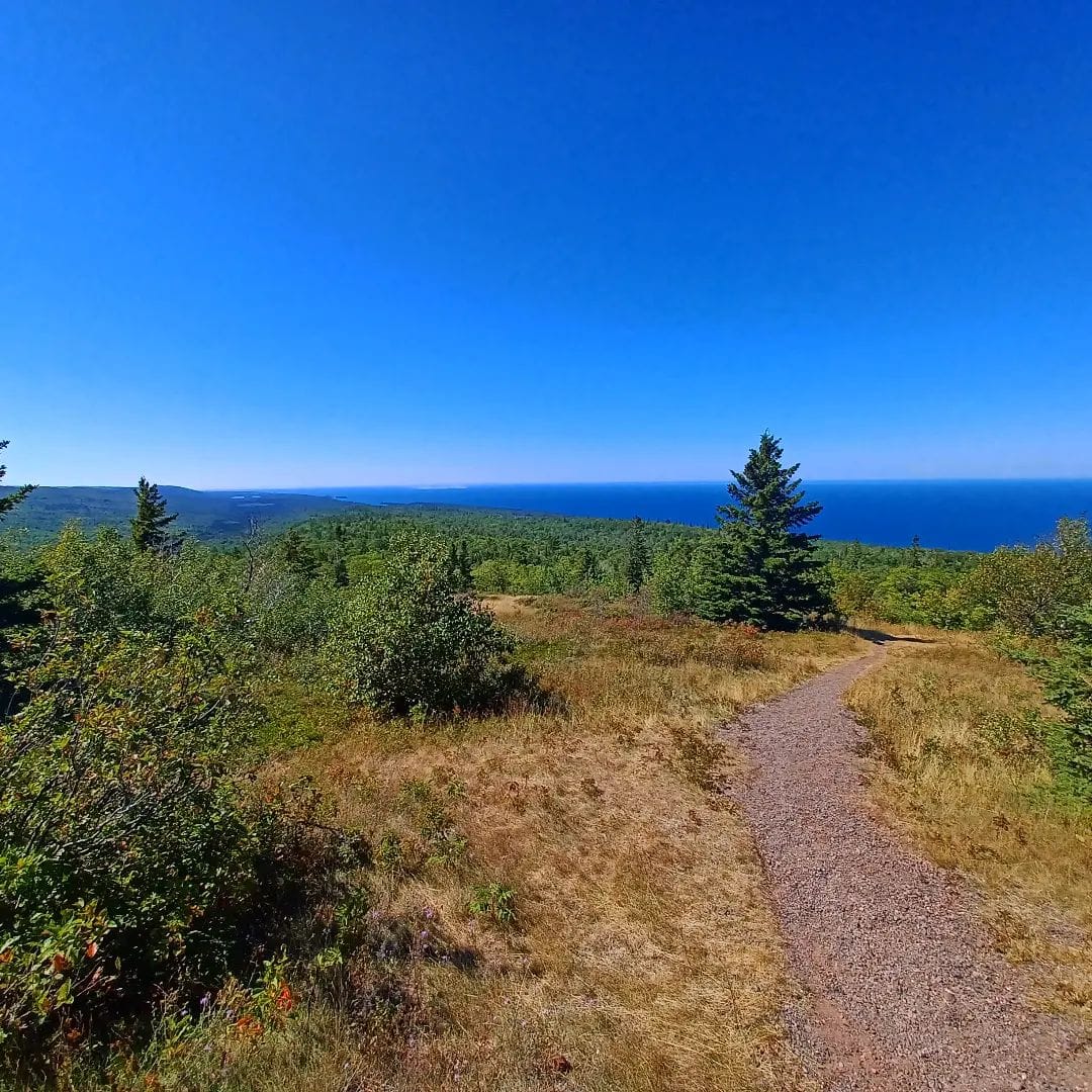 2023 GUIDE to Brockway Mountain & Brockway Mountain Drive
