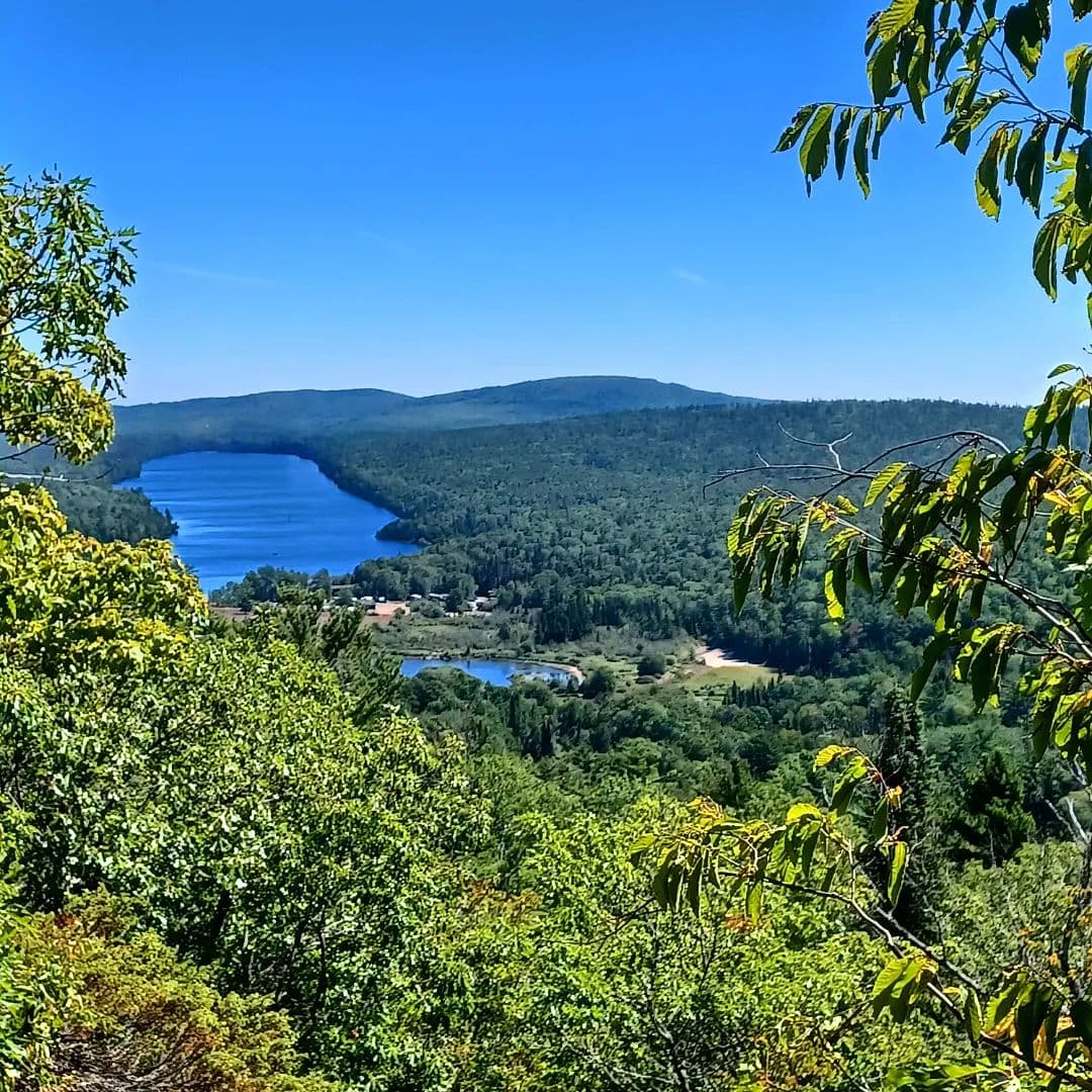 2026 GUIDE to Brockway Mountain & Brockway Mountain Drive