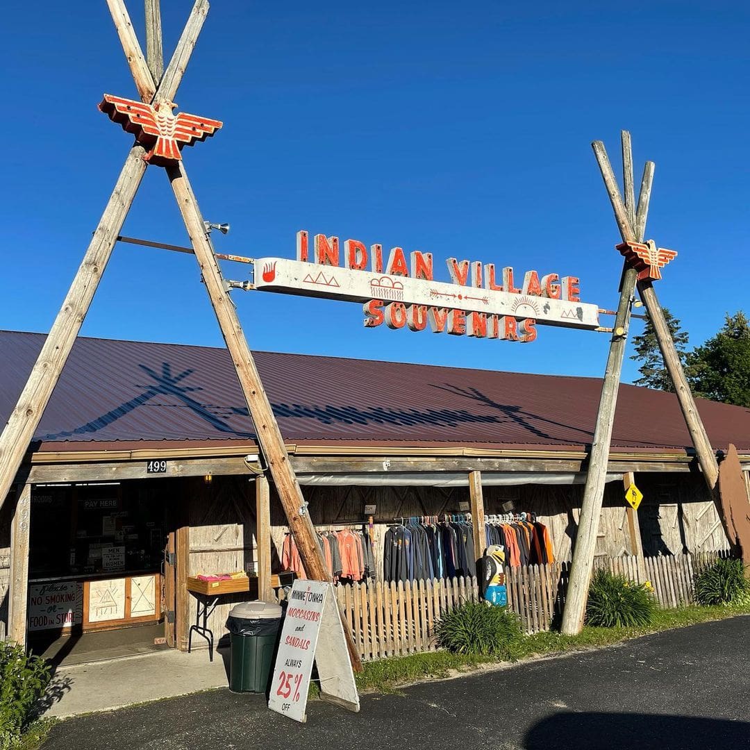 2026 AWESOME Guide of Things to Do in St Ignace Michigan