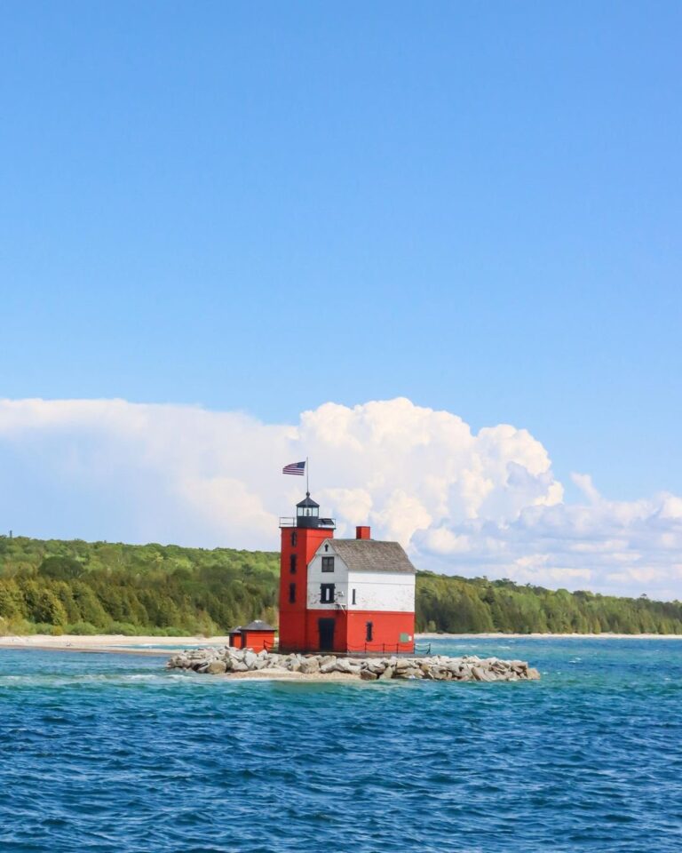 20 Michigan Islands to Visit for Unique Adventures