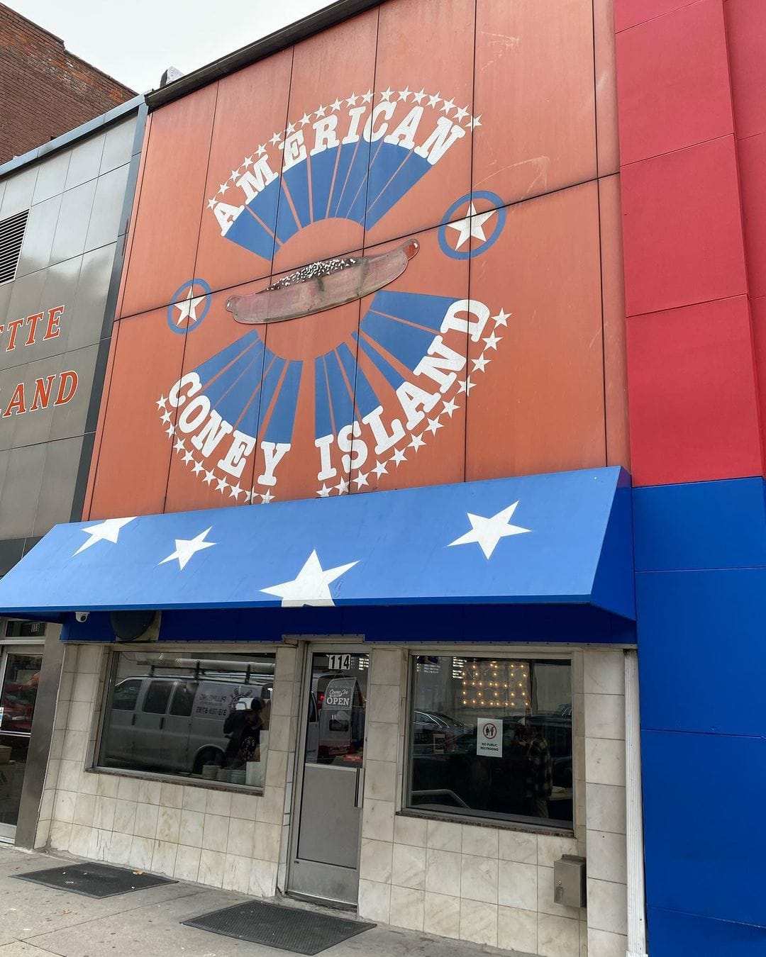 16 Best Michigan Coney Islands to Tempt Your Tastebuds
