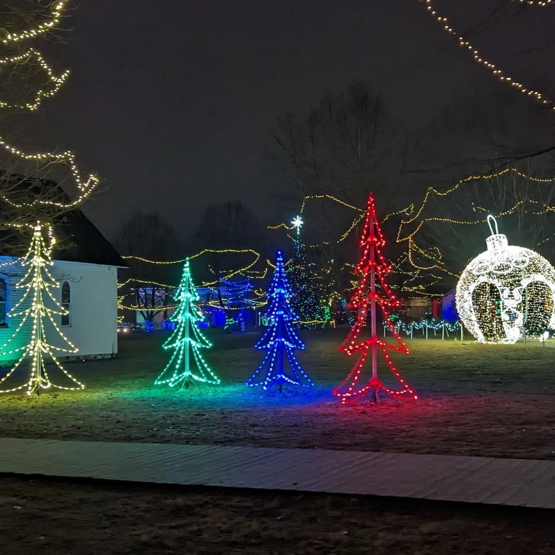 [UPDATED 2026] List of BEST Christmas Lights in Michigan