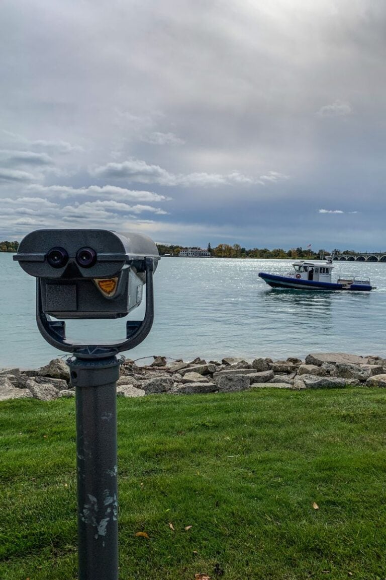 With the New Promenade, the Detroit Riverwalk Now Extends 3.5 ...