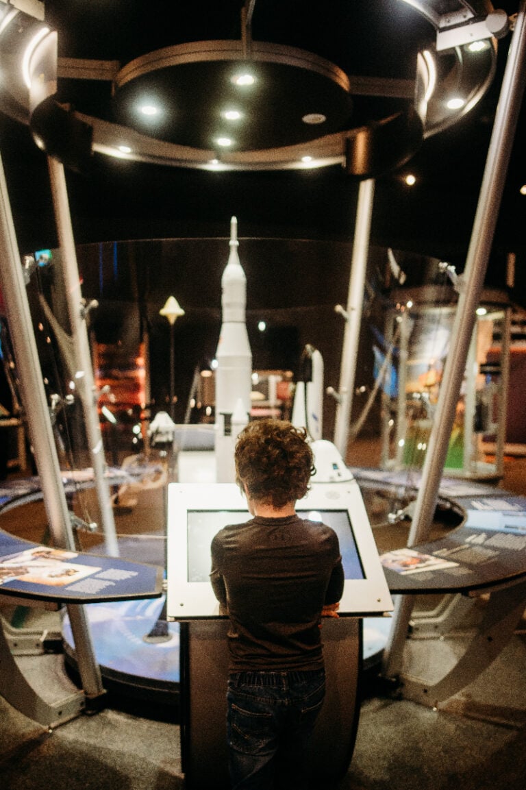 2026 GUIDE to Michigan Science Center + 6 MORE Sci Museums