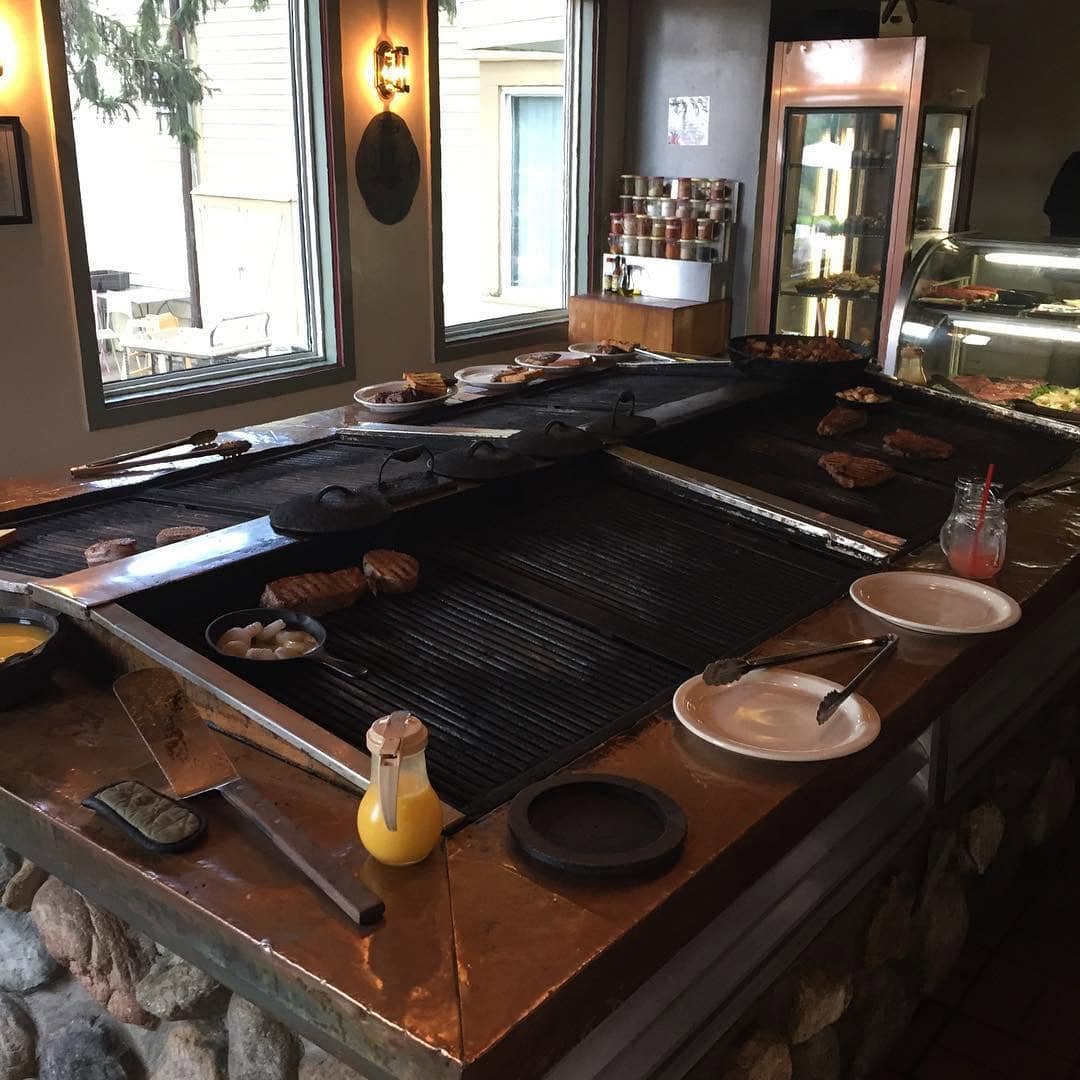 Treat Yourself With One of These Unique Michigan Restaurant Experiences