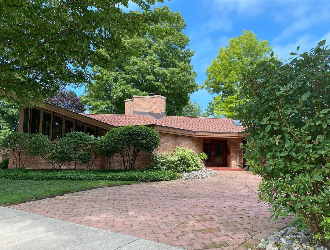 Explore Architectural Masterpieces at Frank Lloyd Wright Houses in Michigan