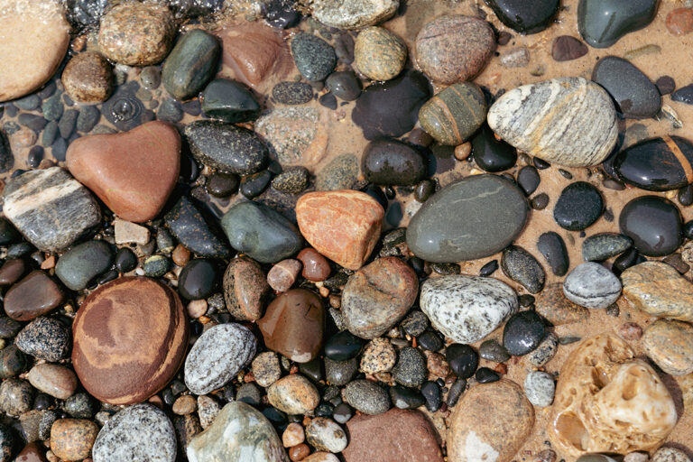 A Local's Guide to 7 Amazing Rockhounding Spots in Michigan's Upper ...