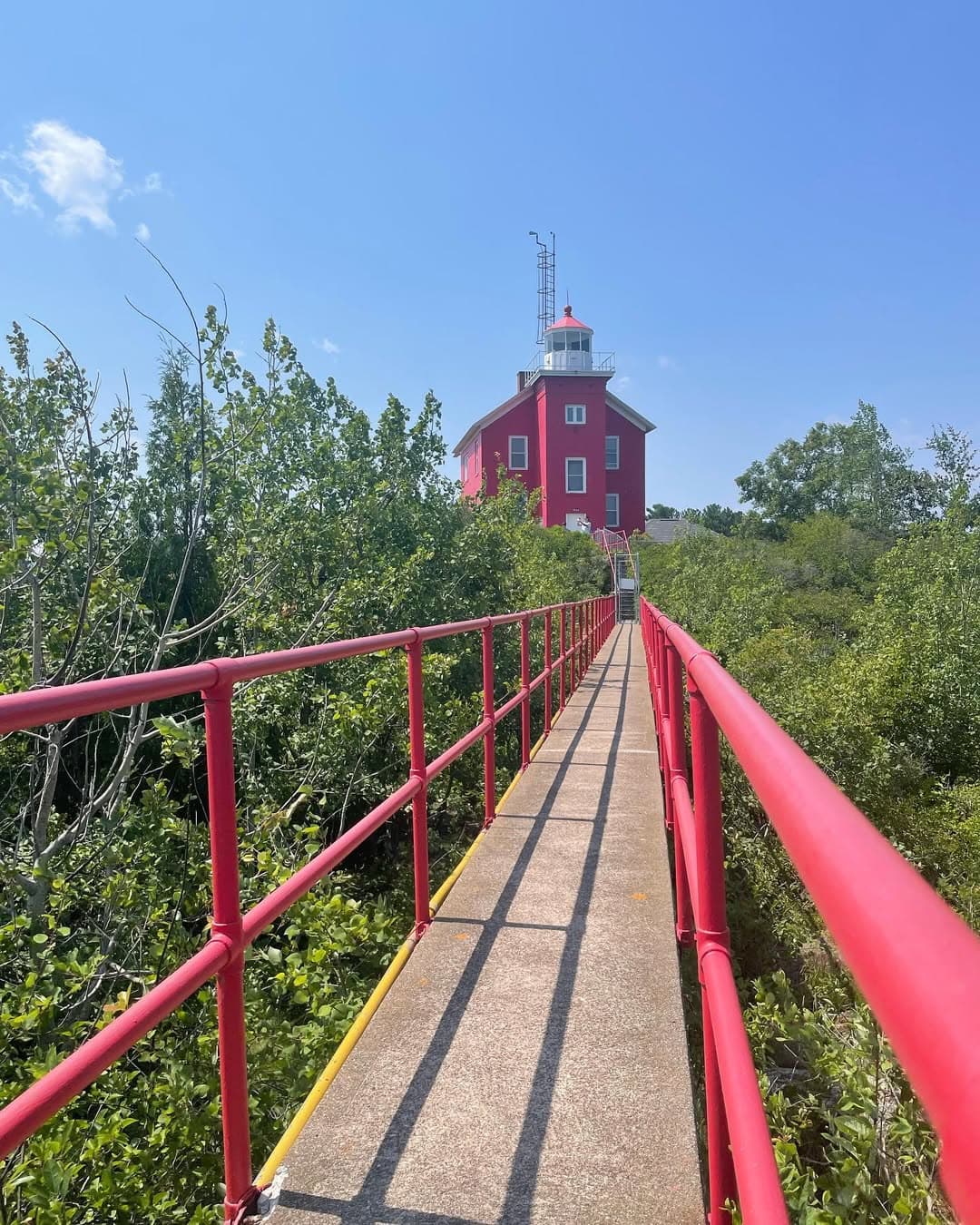 The Ultimate Upper Peninsula Lighthouse Road Trip